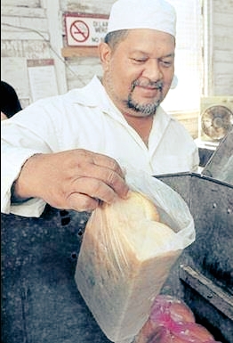 Kilang Roti Mokhtar Slim River | menarikdi.com